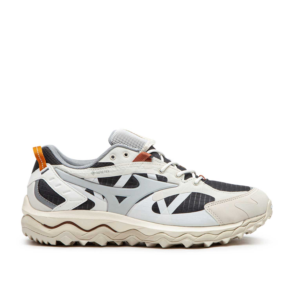 Mizuno mujin gtx store
