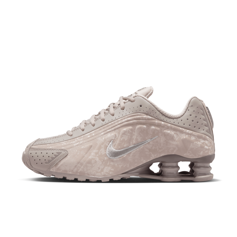 Nike Shox R4 beige HV0934-001 Preisvergleich